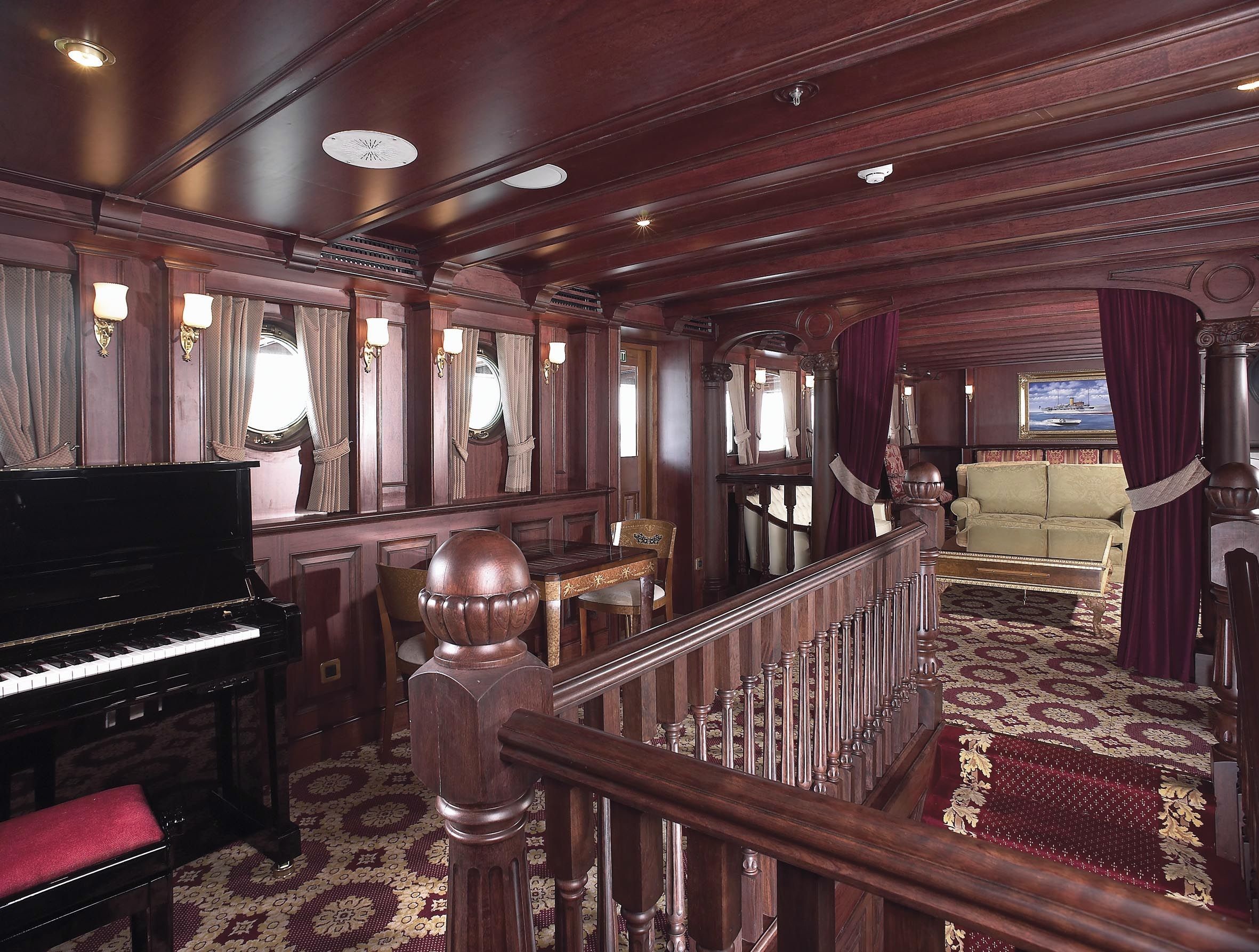 Yacht SS Delphine, Classic Yacht | CHARTERWORLD Luxury Superyacht Charters